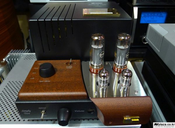 Unison Research(유니슨리서치) Simply Two Anniversary – AV 플라자