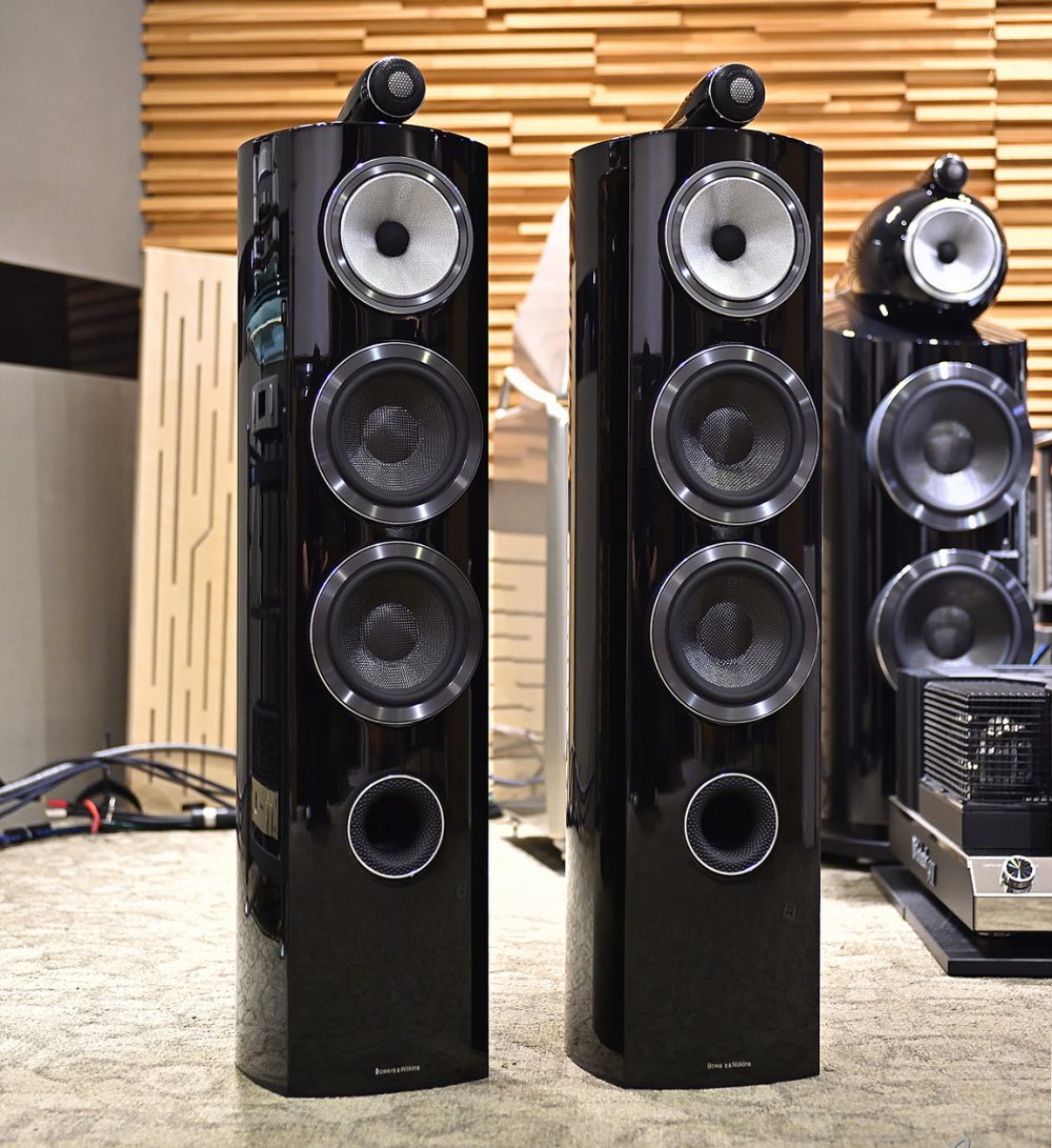 B&W 804 D3 블랙하이그로시 중고스피커 – AV 플라자
