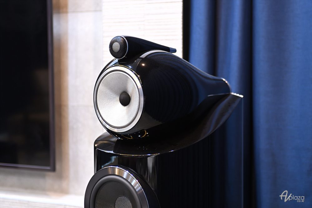 B&W 802 D3, 매킨토시(McIntosh) 앰프를 중심으로 한 루프 탑 하이파이, 홈시어터 시스템 – AV 플라자