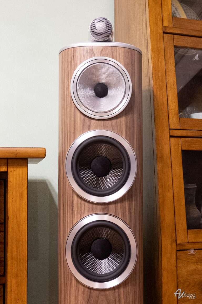 B&W 804 D4와 dCS 바르톡을 사용한 하이파이 시스템 – AV 플라자