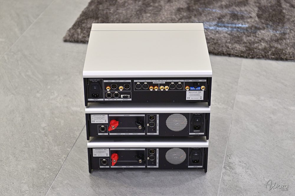 Soulution(소울루션) 520 프리앰프 + 501 모노파워앰프 중고상품 – AV 플라자