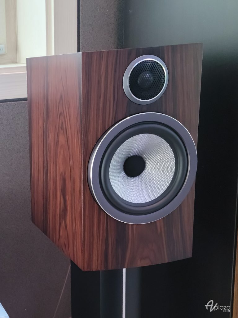 B&W 706 S3와 하이파이로즈(Hifirose) RS520을 매칭한 하이파이 시스템 – AV 플라자