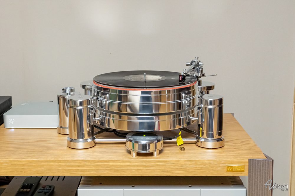 어쿠스틱솔리드(Acoustic Solid) 솔리드 에디션을 사용한 소스기기 업그레이드 – AV 플라자