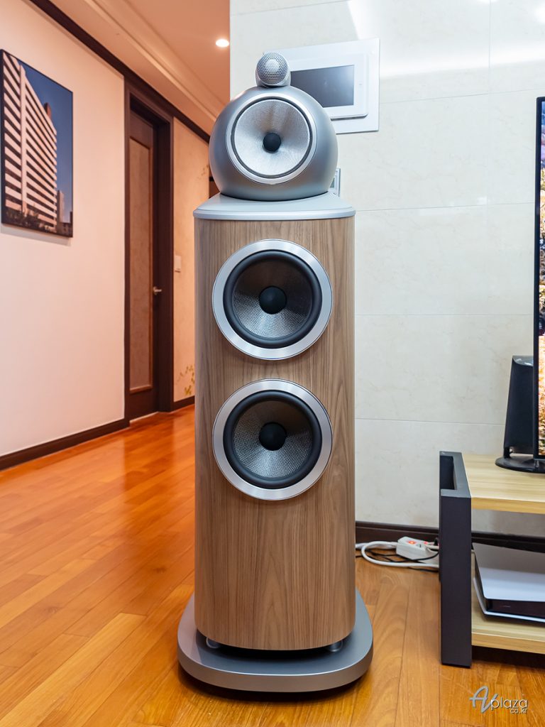 B&W(Bowers & Wilkins) 802 D4와 나드(NAD) M33을 매칭한 하이파이 시스템 – AV 플라자