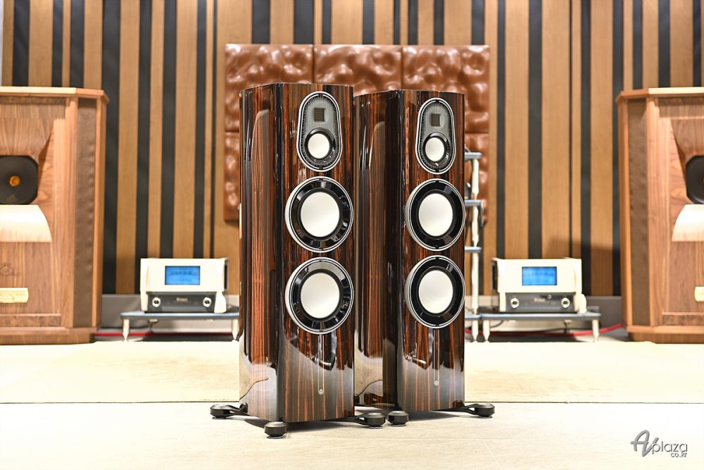 모니터오디오(Monitor Audio) 3세대 플래티넘 시리즈 PL300 3G 입고 및 전시 – AV 플라자