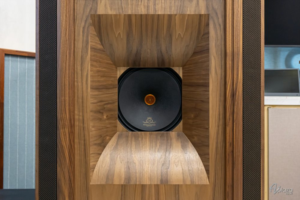 탄노이(Tannoy) 웨스트민스터 로얄 GR과 매킨토시(McIntosh) 매칭의 하이파이 시스템 – AV 플라자