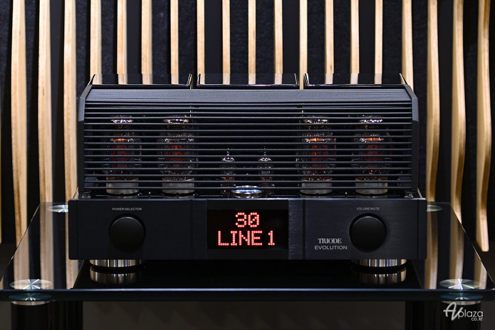 트라이오드(Triode) KT88 진공관 인티앰프 에볼루션(Evolution) 입고 및 전시 – AV 플라자