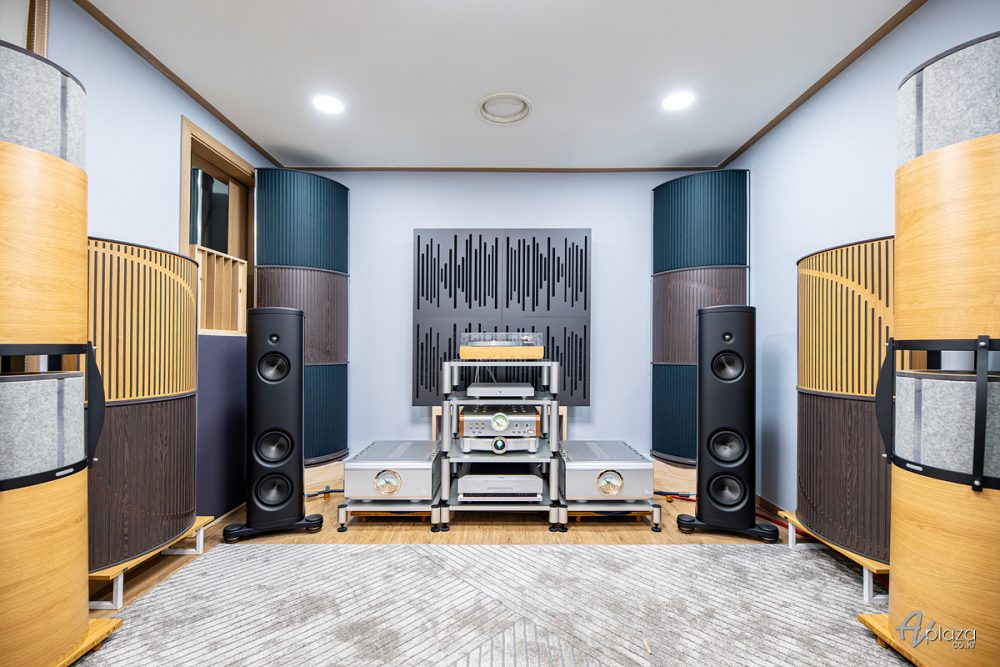 매지코(Magico) M2, 단다고스티노(Dan D’Agostino) 앰프를 매칭한 하이파이 시스템 – AV 플라자